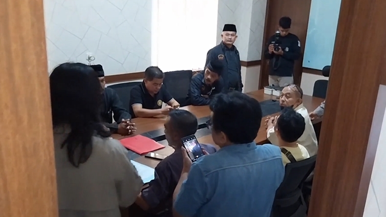 Erman Safar, Wali Kota Bukittinggi yang Viral Ungkap Dugaan Inses Ibu Anak Dapat Penghargaan ...