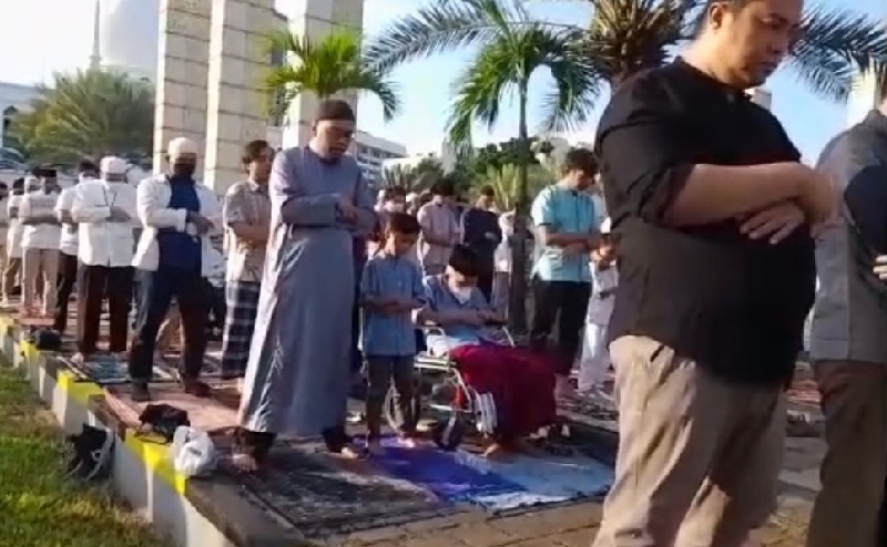 Ribuan Jemaah Salat Idul Adha Di Masjid Agung Al Azhar Jaksel Begini