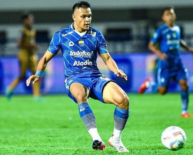 Pelatih Persib: Rachmat Irianto Belum Siap Main untuk Timnas Indonesia