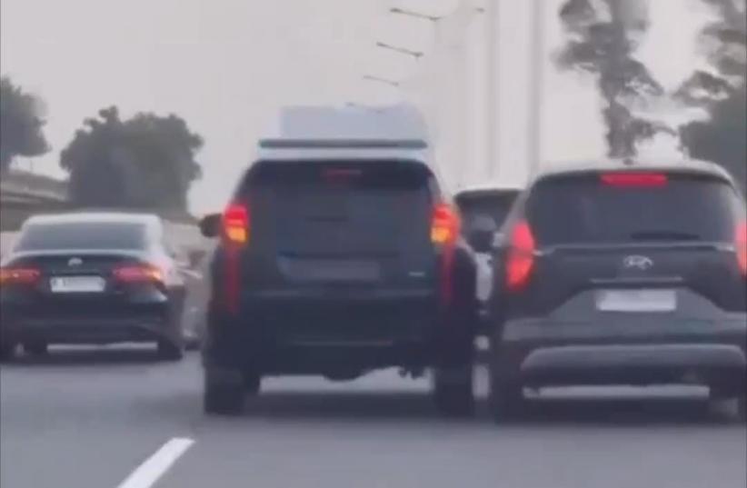 Viral Pajero Pelat Dinas Polisi Ugal-ugalan di Jalan Tol, Hampir Bikin Celaka