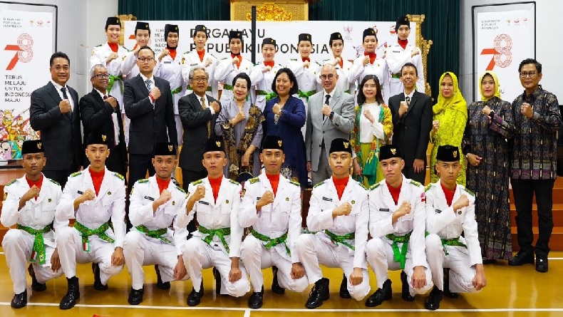 Dubes RI untuk Jepang Kukuhkan Anggota Paskibra Tokyo, Siswa SRIT Mendominasi