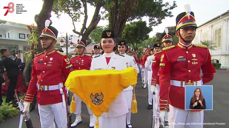 Daftar Tim Paskibraka di Upacara Penurunan Bendera, Pembawa Baki Asal Sumsel