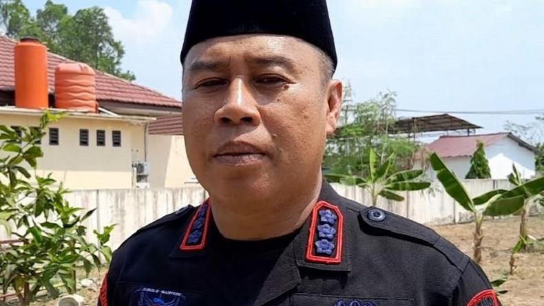 Jambi Gempar, Benda Mirip Granat Ditemukan di Semak-Semak Dekat ... Jambi Gempar, Benda Mirip Granat Ditemukan di Semak-Semak Dekat ...