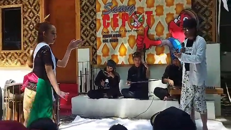 Pantun Sunda, Berisi Kata-kata Lucu hingga Nasihat Bijak Pantun Sunda, Berisi Kata-kata Lucu hingga Nasihat Bijak
