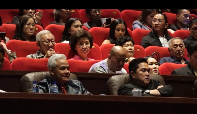 Momen Ganjar Pranowo dan Erick Thohir Nonton Film Petualangan Sherina 2