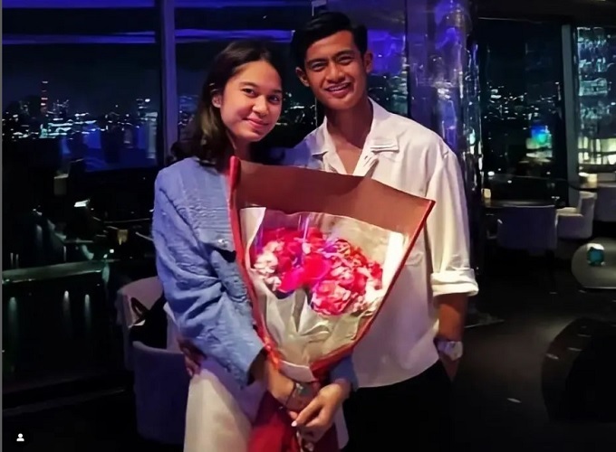 So Sweet! Pratama Arhan Dinner Romantis Rayakan Ulang Tahun Azizah Salsha, Istri Dikasih Kado ...