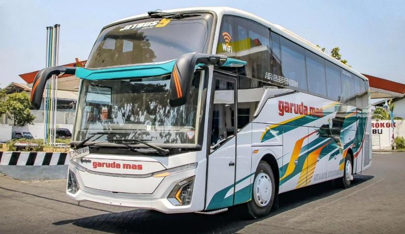 Jetbus 5 Laris Manis Diborong, Simak 10 Potret Bus Terbaru Adi Putro ...