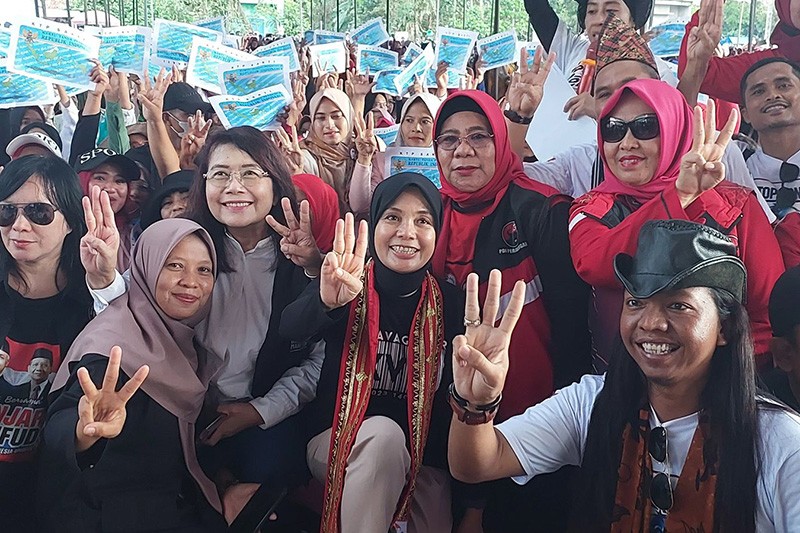 Ribuan Relawan Wanita Tani di Lampung Siap Menangkan Ganjar-Mahfud - Bagian 2