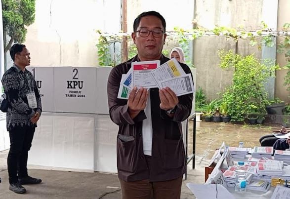 Anies-Muhaimin Unggul di TPS Ridwan Kamil, Raih 76 Suara Anies-Muhaimin Unggul di TPS Ridwan Kamil, Raih 76 Suara