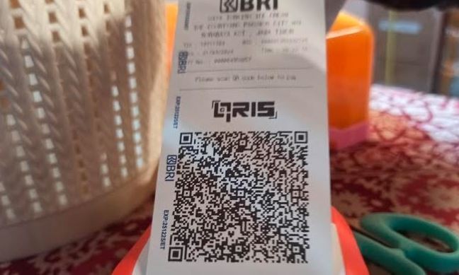 Transaksi Kini Lebih Mudah dengan QRIS BRI, Pelanggan Senang UMKM Terus ...