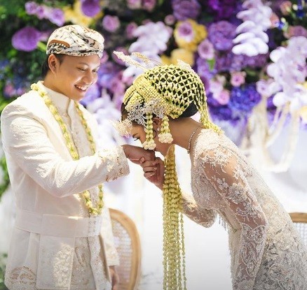 Resmi Nikah, Intip Potret Rizky Febian dan Mahalini dalam Balutan Baju ...