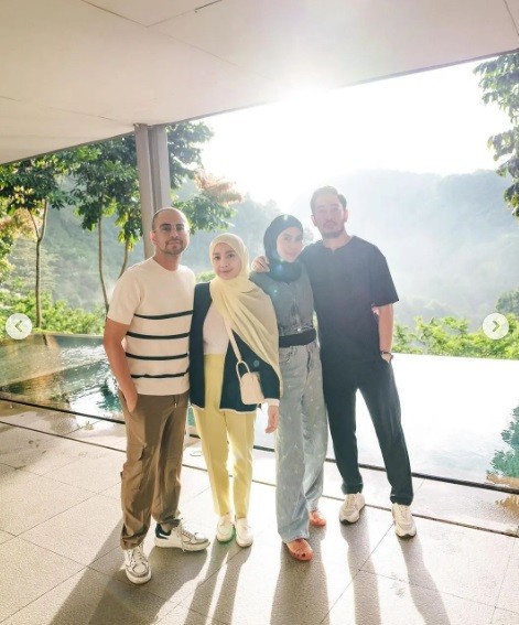 5 Gaya Nagita Slavina Tampil dengan Hijab usai Ibadah Haji, Disebut Adem hingga Aura Terpancar