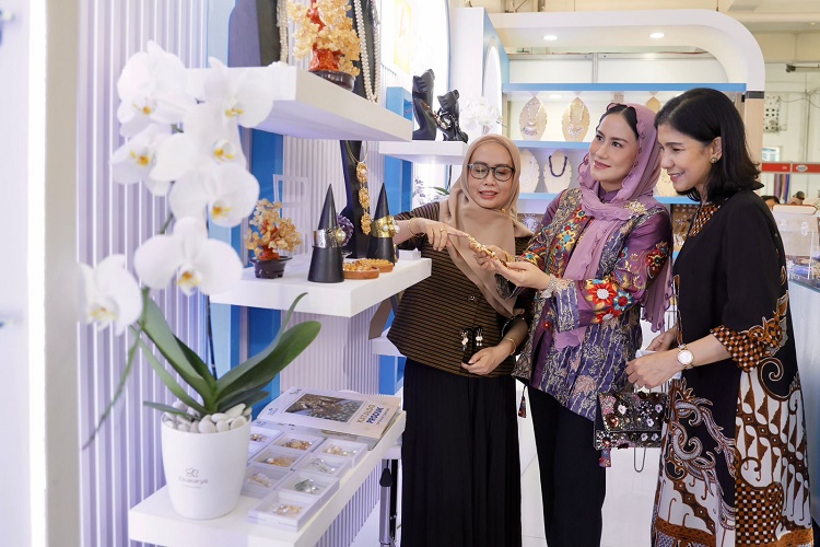 Dukung Pengembangan Usaha, PLN Hadirkan UMKM Binaan di Bazar Merdeka BUMN