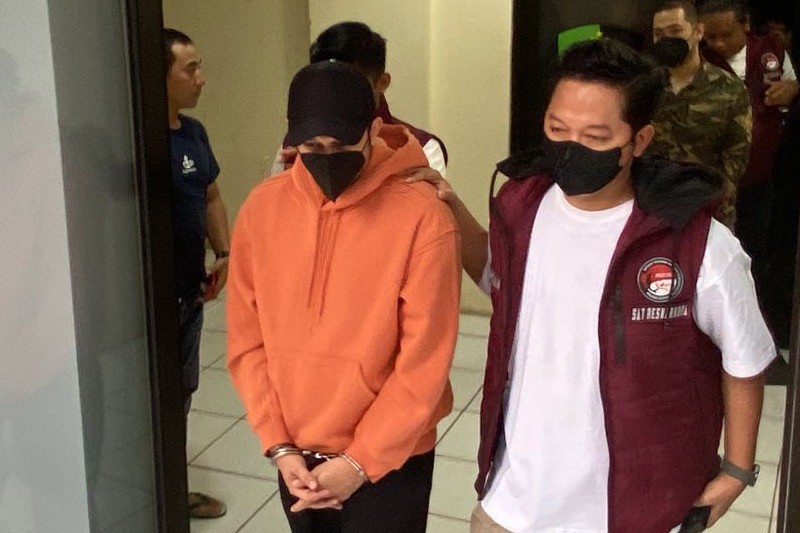 Tampang Artis Andrew Andika Diborgol, Tes Urine Positif Narkoba Tampang Artis Andrew Andika Diborgol, Tes Urine Positif Narkoba