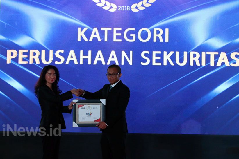 MNC Sekuritas Kembali Raih Penghargaan Infobank Digital Brand Awards 2018