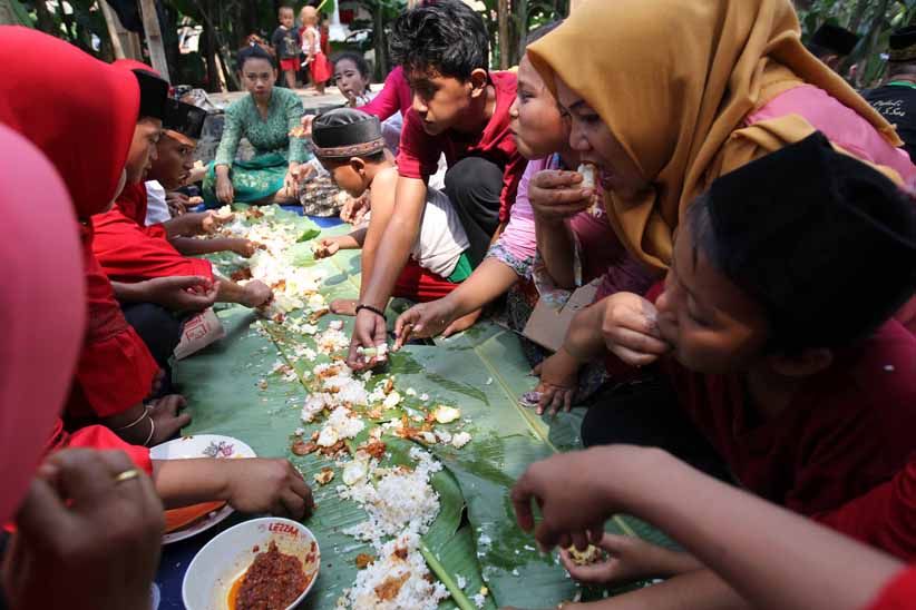 Warga Betawi Gelar Munggahan Sambut Bulan Suci Ramadan Warga Betawi Gelar Munggahan Sambut Bulan Suci Ramadan