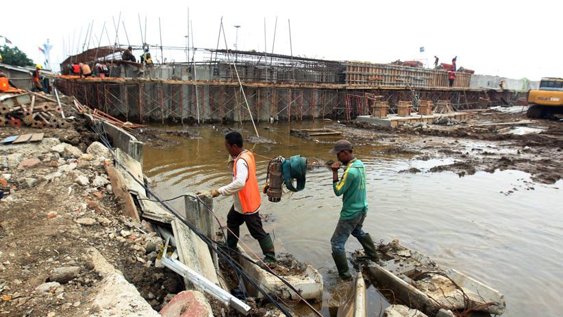 Proyek Pembangunan Tanggul Penahan Banjir Rob Selesai Tahun 2020 - Bagian 5 Proyek Pembangunan Tanggul Penahan Banjir Rob Selesai Tahun 2020 - Bagian 5
